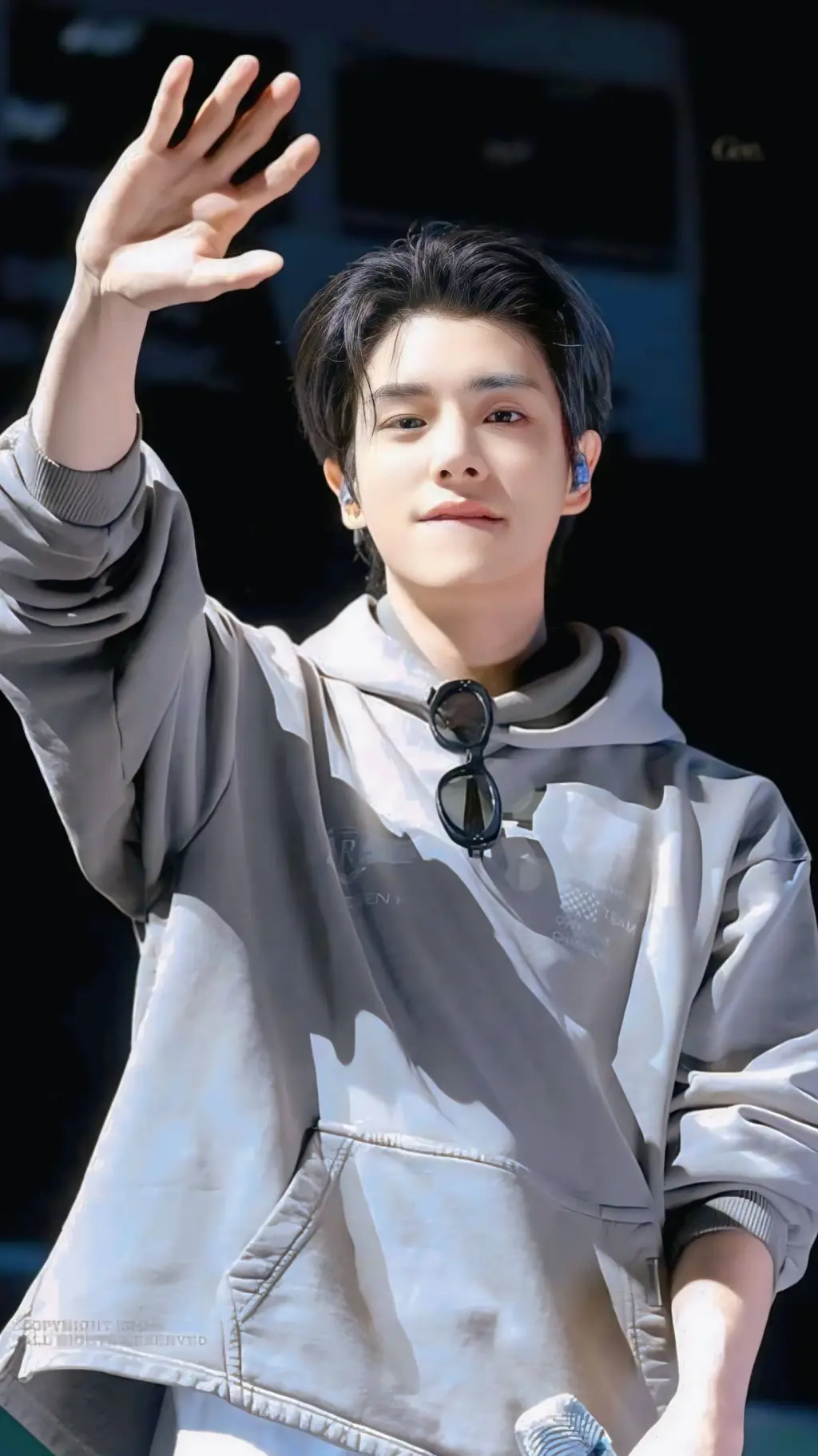 Chat with Sim Jae-yun - text or voice, Enjoy AI Chat Free & Safe