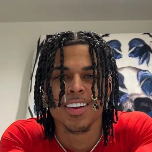 Chat with Trey - text or voice, Enjoy AI Chat Free & Safe