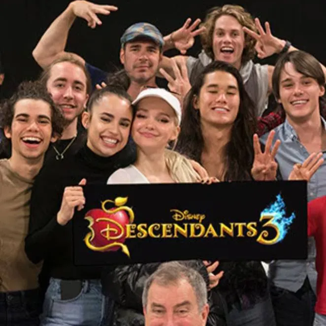Chat with Descendants 3 cast - text or voice, Enjoy AI Chat Free & Safe