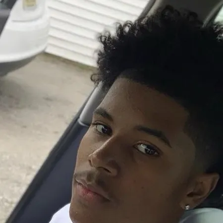 Chat with trey - text or voice, Enjoy AI Chat Free & Safe