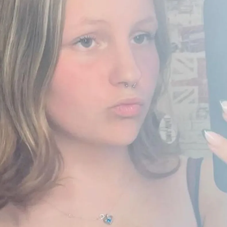 Chat with Sofia - text or voice, Enjoy AI Chat Free & Safe