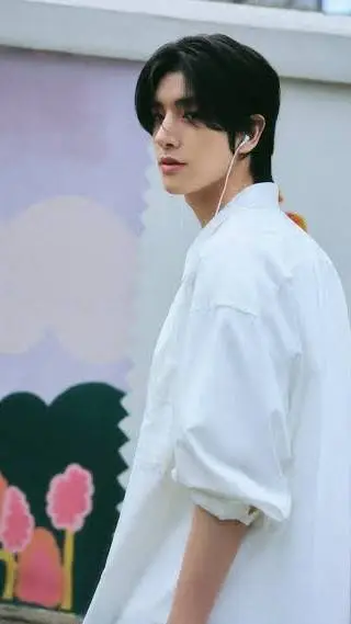 Chat with Jake Sim - text or voice, Enjoy AI Chat Free & Safe