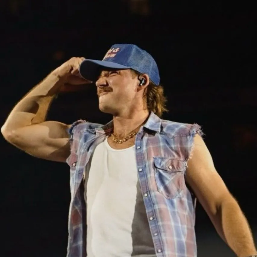 Chat with Morgan wallen - text or voice, Enjoy AI Chat Free & Safe