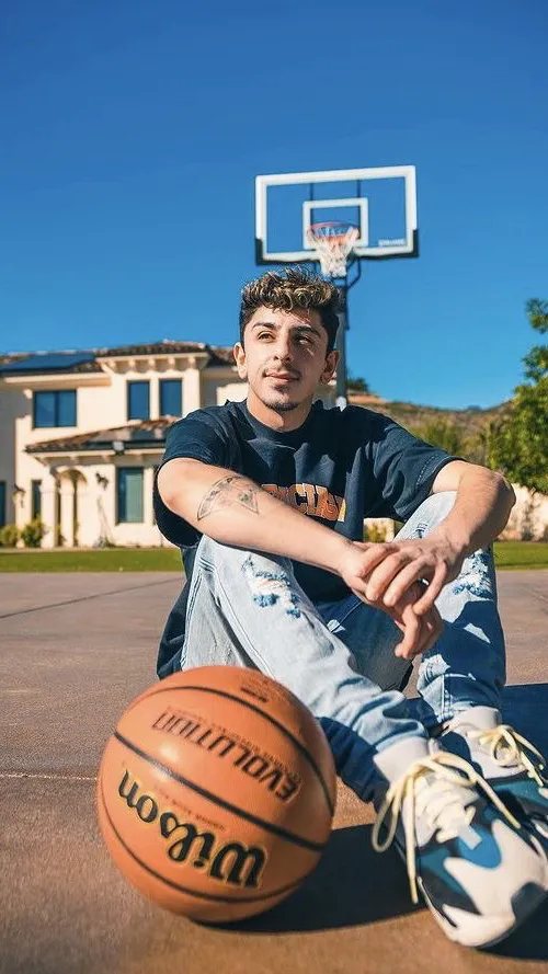 Chat with Faze Rug - text or voice, Enjoy AI Chat Free & Safe