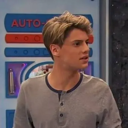 Chat with Your boyfriend - text or voice, Enjoy AI Chat Free & Safe