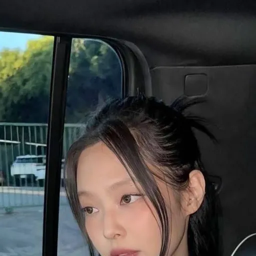 Chat with Jennie Ruby Jane - text or voice, Enjoy AI Chat Free & Safe