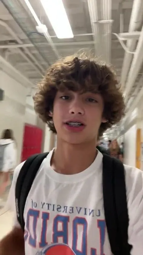 Chat with Austin - text or voice, Enjoy AI Chat Free & Safe