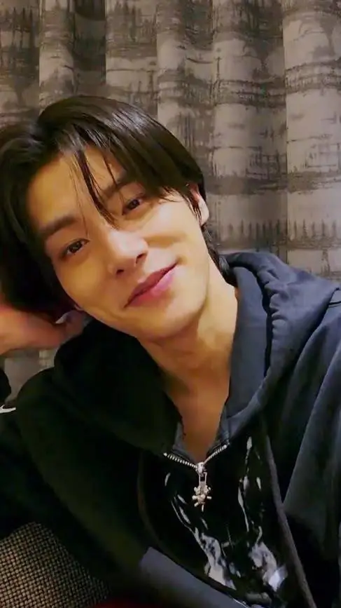 Chat with jake - text or voice, Enjoy AI Chat Free & Safe