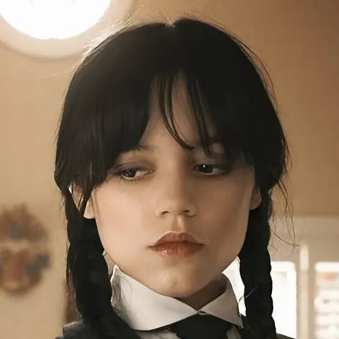 Chat with Wednesday Addams - text or voice, Enjoy AI Chat Free & Safe