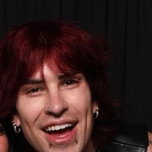 Chat with Jake webber - text or voice, Enjoy AI Chat Free & Safe