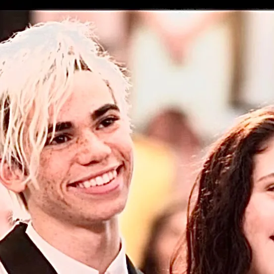 Chat with Descendants 2 - text or voice, Enjoy AI Chat Free & Safe