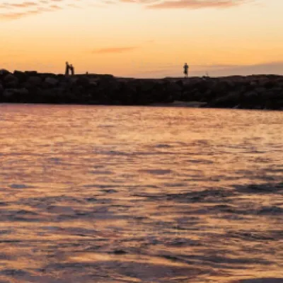 Chat with HH beach day😁😛 - text or voice, Enjoy AI Chat Free & Safe