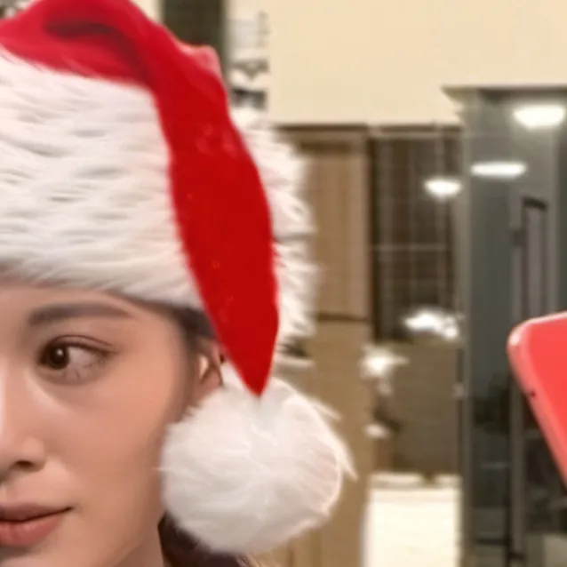 Chat with Laufey - text or voice, Enjoy AI Chat Free & Safe