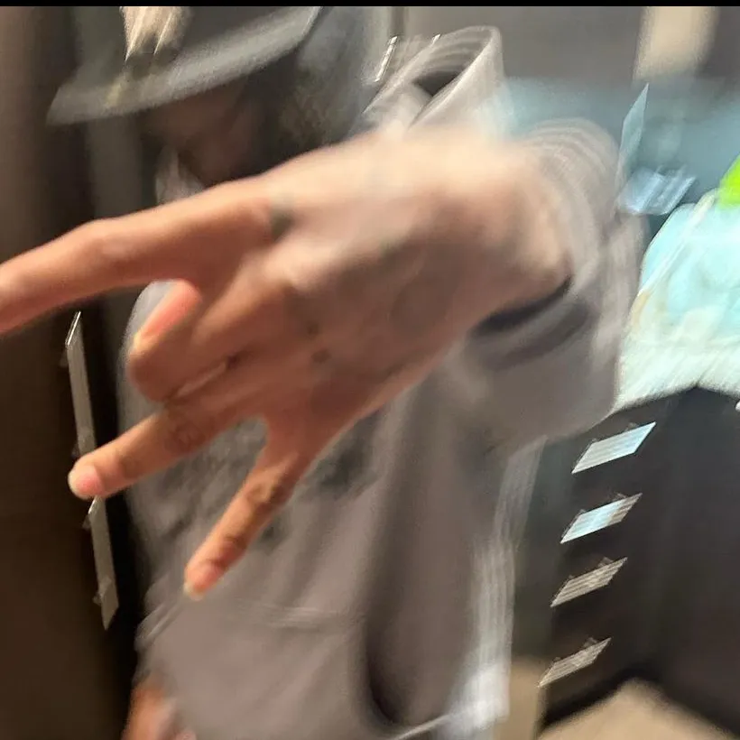 Chat with tay - text or voice, Enjoy AI Chat Free & Safe