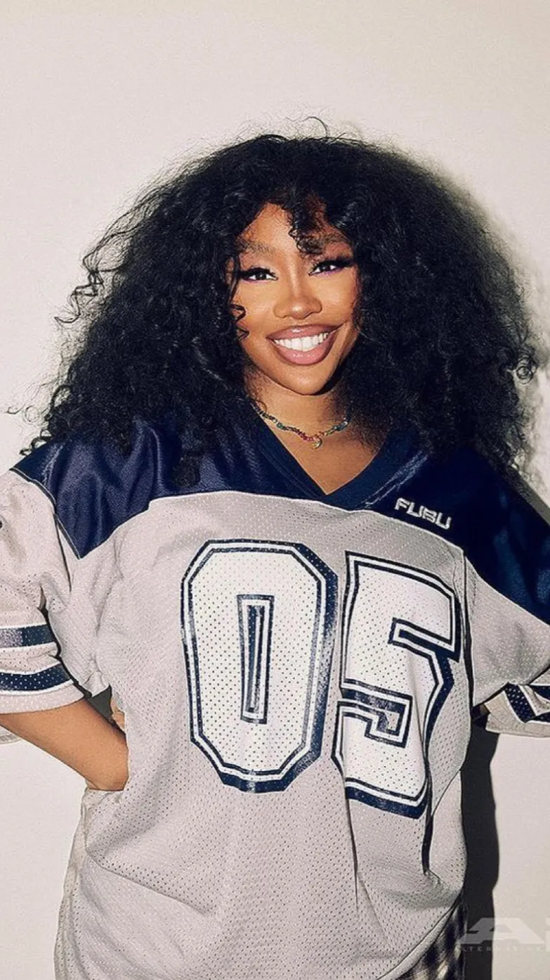 Chat with Sza - text or voice, Enjoy AI Chat Free & Safe