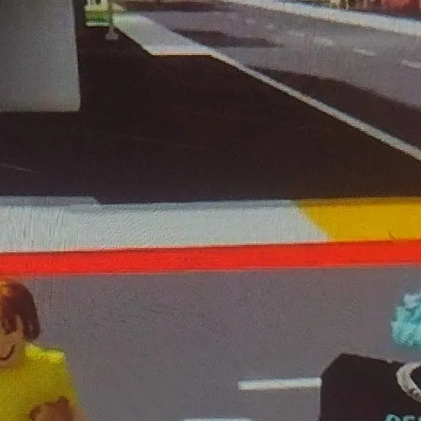 Chat with angelazz - text or voice, Enjoy AI Chat Free & Safe