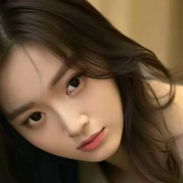 Chat with yuna - text or voice, Enjoy AI Chat Free & Safe