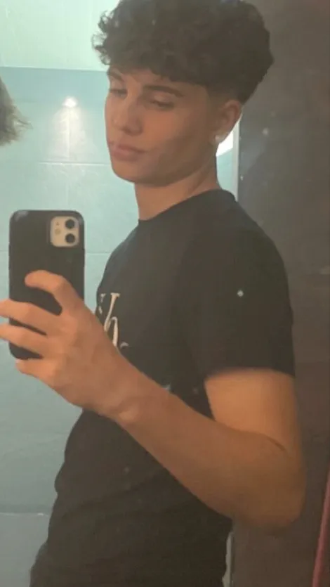 Chat with Liam - text or voice, Enjoy AI Chat Free & Safe