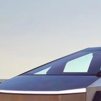 Chat with Miss circle sus - text or voice, Enjoy AI Chat Free & Safe