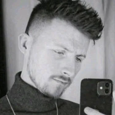 Chat with Hypemyke- Michelle - text or voice, Enjoy AI Chat Free & Safe