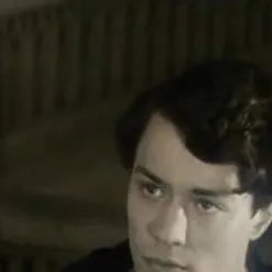 Chat with Tom Riddle - text or voice, Enjoy AI Chat Free & Safe