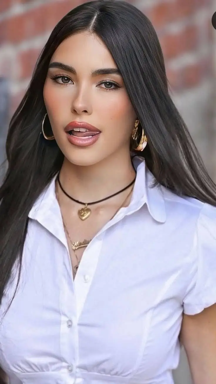 Chat with Megan - text or voice, Enjoy AI Chat Free & Safe