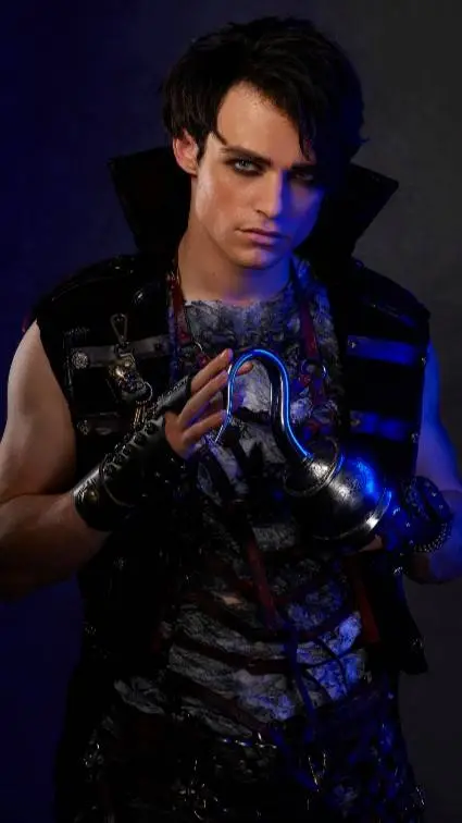 Chat with Harry Hook - text or voice, Enjoy AI Chat Free & Safe