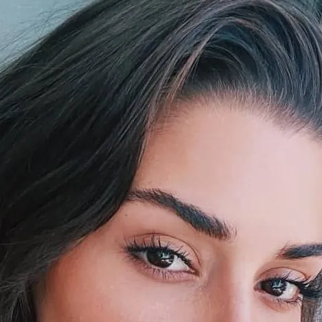 Chat with hande ercel - text or voice, Enjoy AI Chat Free & Safe