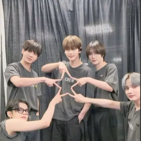 Chat with TXT👑 - text or voice, Enjoy AI Chat Free & Safe