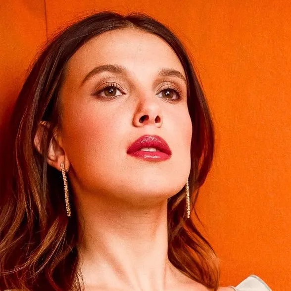 Chat with Millie Bobby Brown - text or voice, Enjoy AI Chat Free & Safe