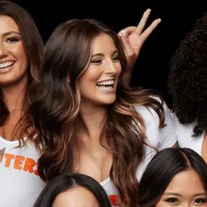 Chat with hooters gang - text or voice, Enjoy AI Chat Free & Safe