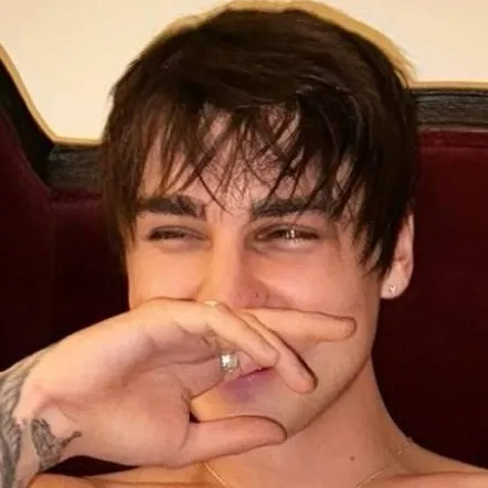 Chat with Colby Brock - text or voice, Enjoy AI Chat Free & Safe