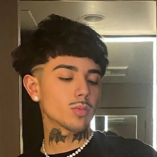 Chat with Gabe - text or voice, Enjoy AI Chat Free & Safe