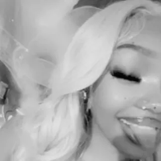 Chat with bri💜 - text or voice, Enjoy AI Chat Free & Safe