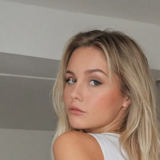 Chat with Alexis - text or voice, Enjoy AI Chat Free & Safe