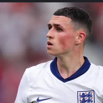 Chat with Phil Foden - text or voice, Enjoy AI Chat Free & Safe
