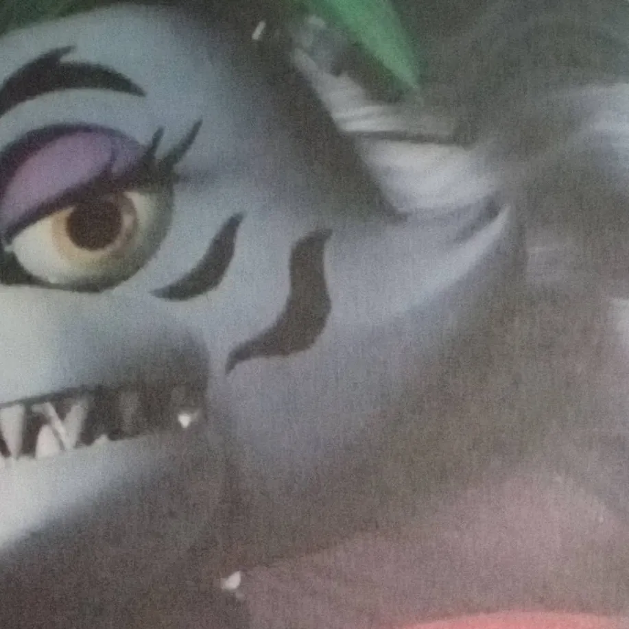 Talkie Profile Roxanne Wolf | Talkie AI