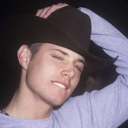 Chat with Dean winchester - text or voice, Enjoy AI Chat Free & Safe