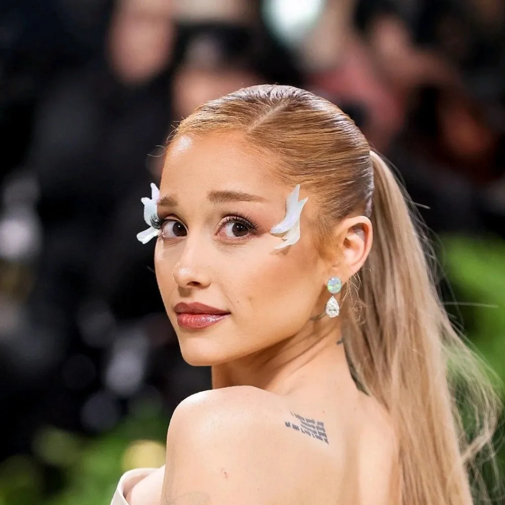 Chat with Met Gala 2025 - text or voice, Enjoy AI Chat Free & Safe
