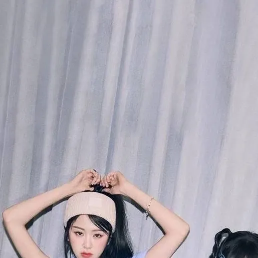 Chat with lesserafim - text or voice, Enjoy AI Chat Free & Safe