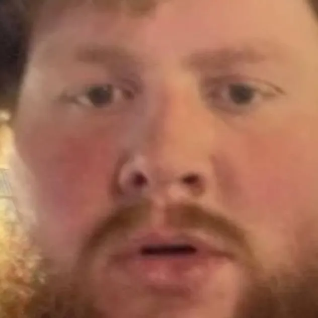 Chat with Caseoh - text or voice, Enjoy AI Chat Free & Safe