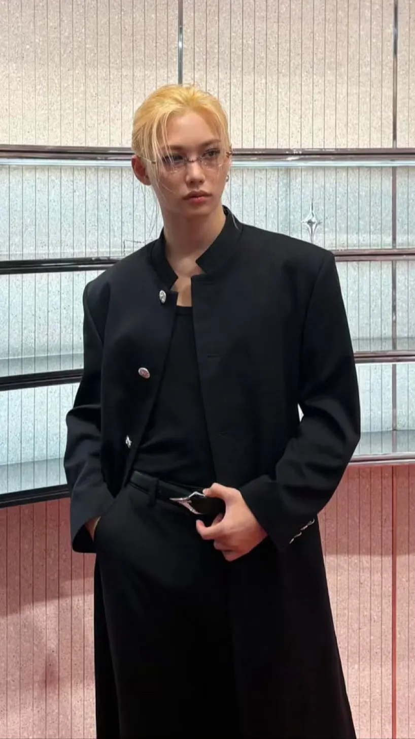 Chat with Lee Felix - text or voice, Enjoy AI Chat Free & Safe