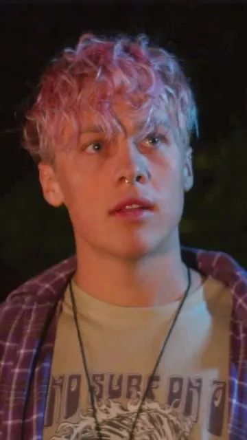 Chat with Baxter radic - text or voice, Enjoy AI Chat Free & Safe