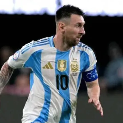 Chat with messi 10 - text or voice, Enjoy AI Chat Free & Safe