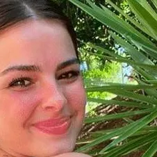 Chat with addison rae - text or voice, Enjoy AI Chat Free & Safe