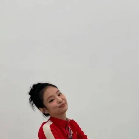 Chat with Jennie Ruby Jane - text or voice, Enjoy AI Chat Free & Safe