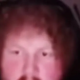 Chat with 🤨🍔Caesoh🍔🤨 - text or voice, Enjoy AI Chat Free & Safe