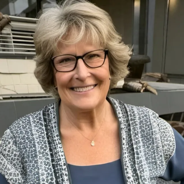 Chat with Marsha - text or voice, Enjoy AI Chat Free & Safe
