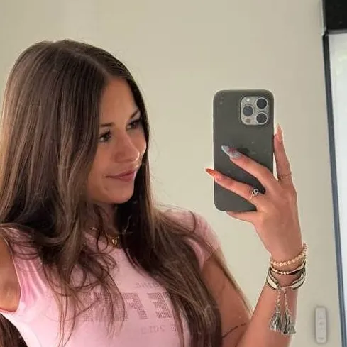 Chat with sophie rai - text or voice, Enjoy AI Chat Free & Safe