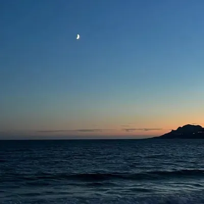 Chat with Cris jr - text or voice, Enjoy AI Chat Free & Safe